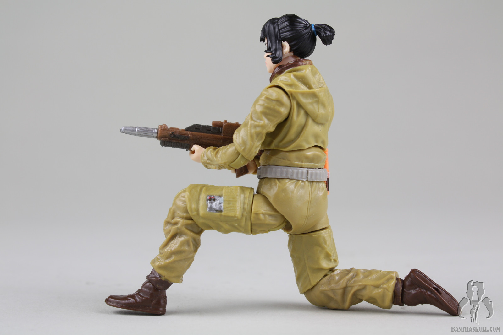 REVIEW AND PHOTO GALLERY: Star Wars The Black Series TBS3 - Resistance ...