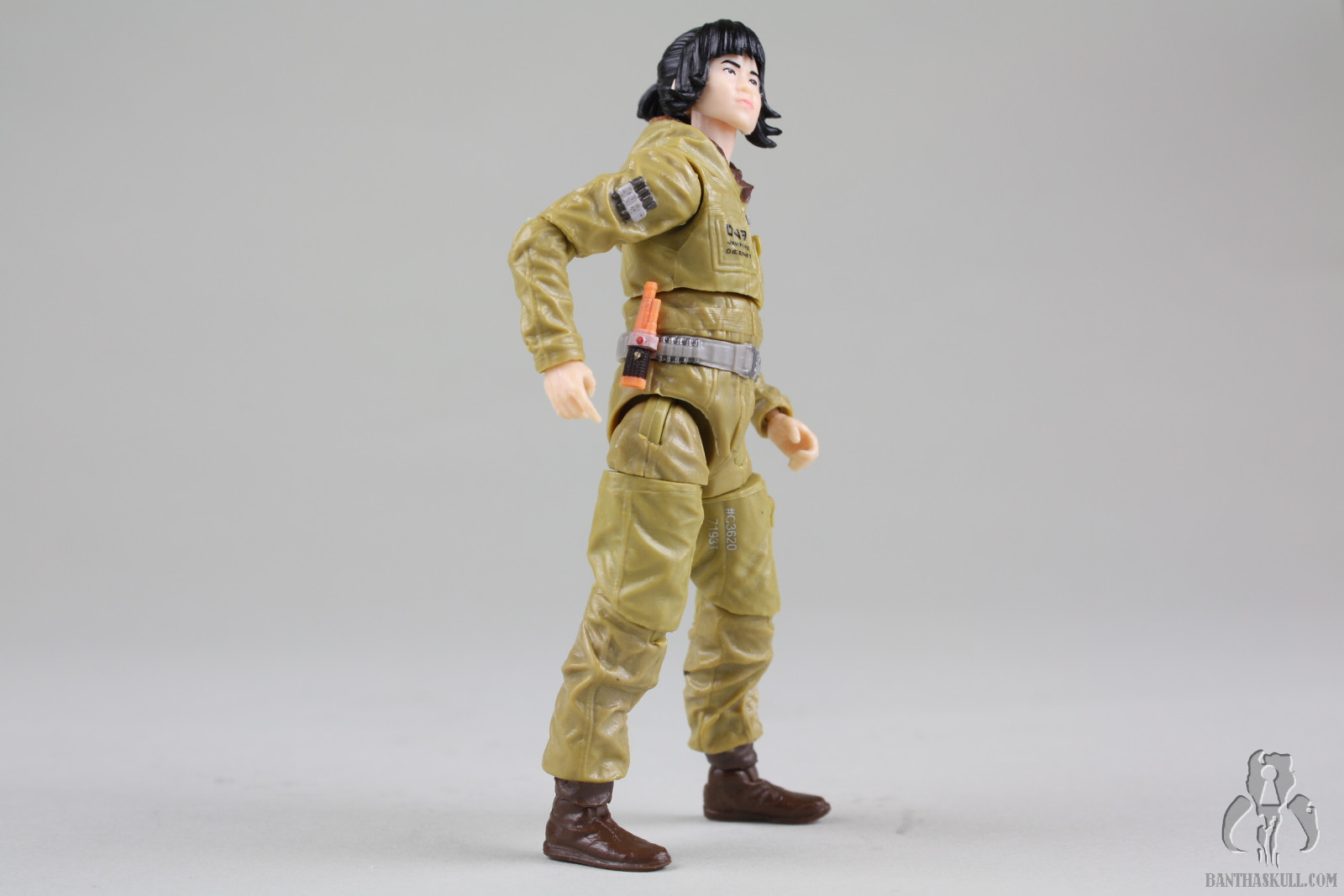 REVIEW AND PHOTO GALLERY: Star Wars The Black Series TBS3 - Resistance ...