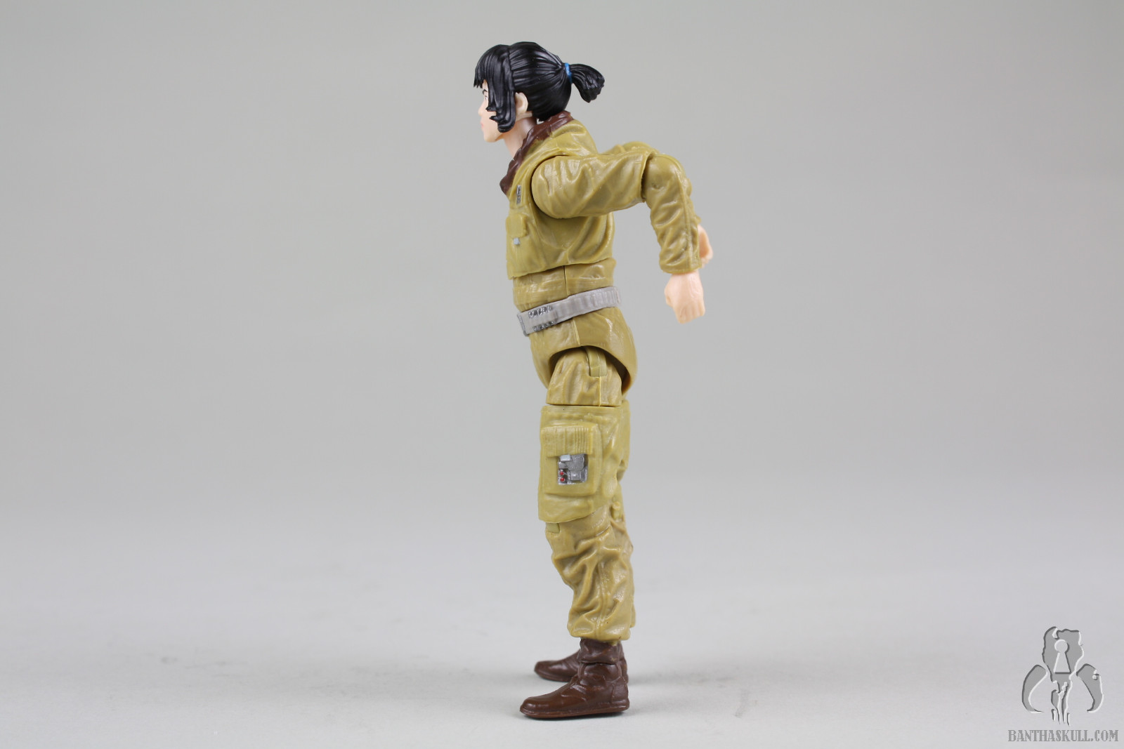 REVIEW AND PHOTO GALLERY: Star Wars The Black Series TBS3 - Resistance ...