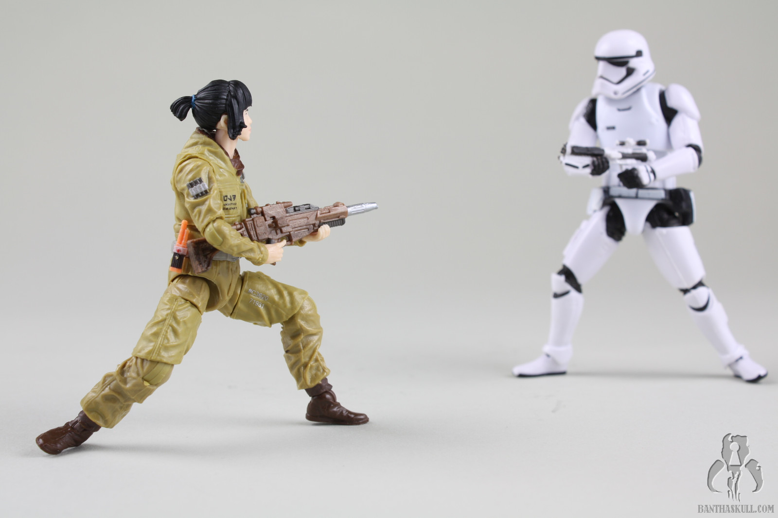 REVIEW AND PHOTO GALLERY: Star Wars The Black Series TBS3 - Resistance ...