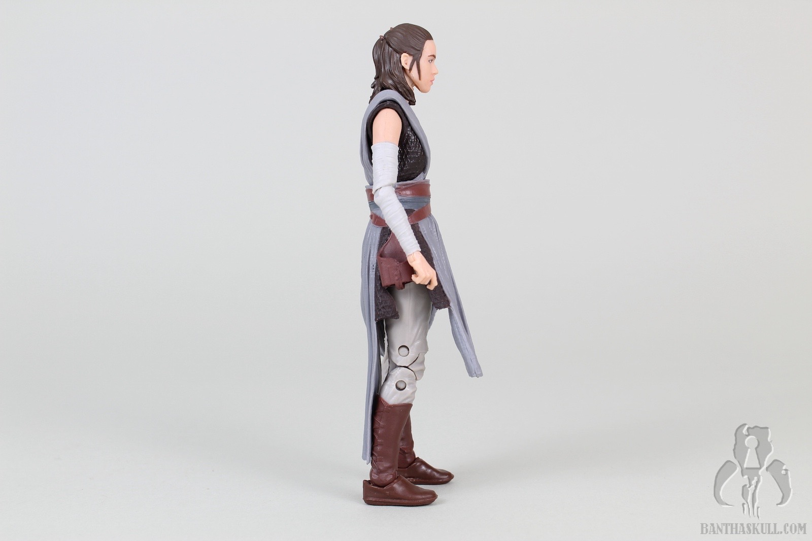 REVIEW AND PHOTO GALLERY: Star Wars The Black Series TBS6 - Rey (Jedi ...