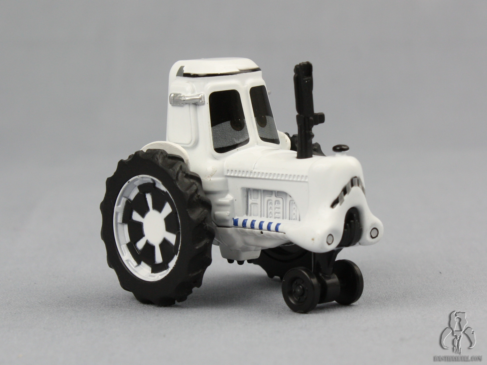 REVIEW AND PHOTO GALLERY: Star Wars Disney Pixar Star Wars Cars CARS ...
