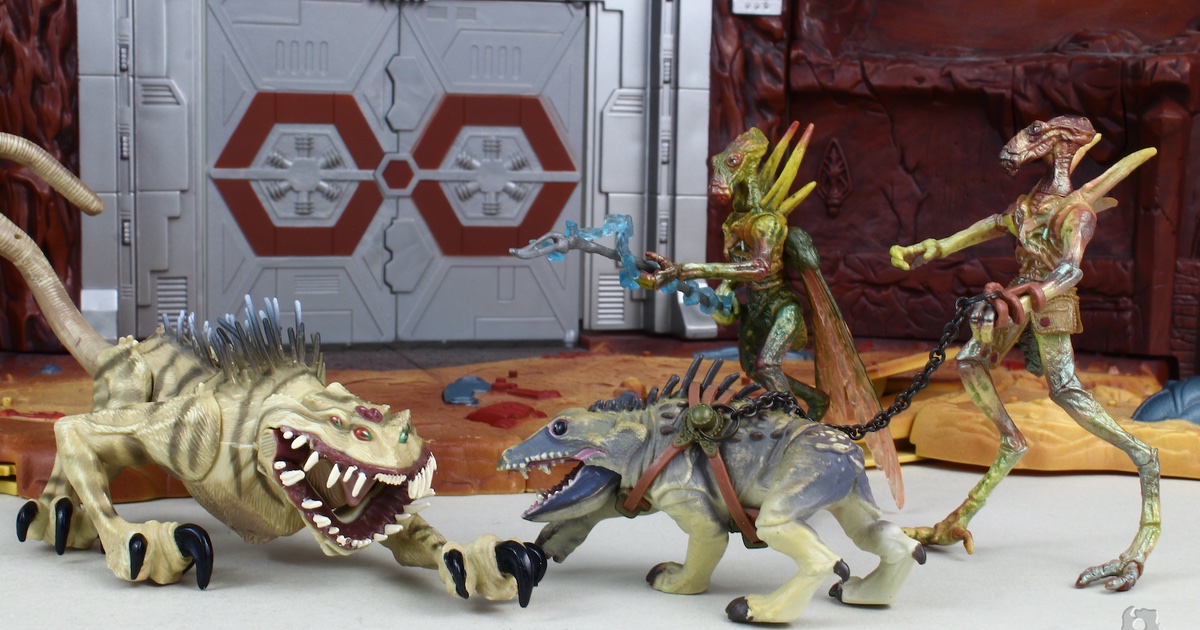 REVIEW AND PHOTO GALLERY: Star Wars Star Wars 'Saga' Phase 1 SAGA 02-34 ...