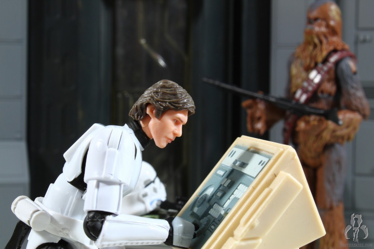 REVIEW AND PHOTO GALLERY: Star Wars Vintage Collection VC143 - Han Solo ...