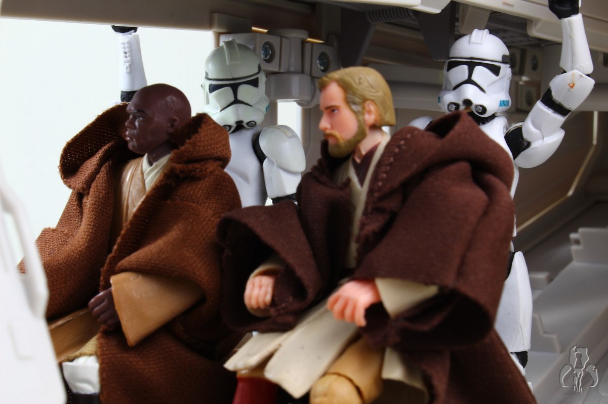 REVIEW AND PHOTO GALLERY: Star Wars Vintage Collection VC15 - Clone ...