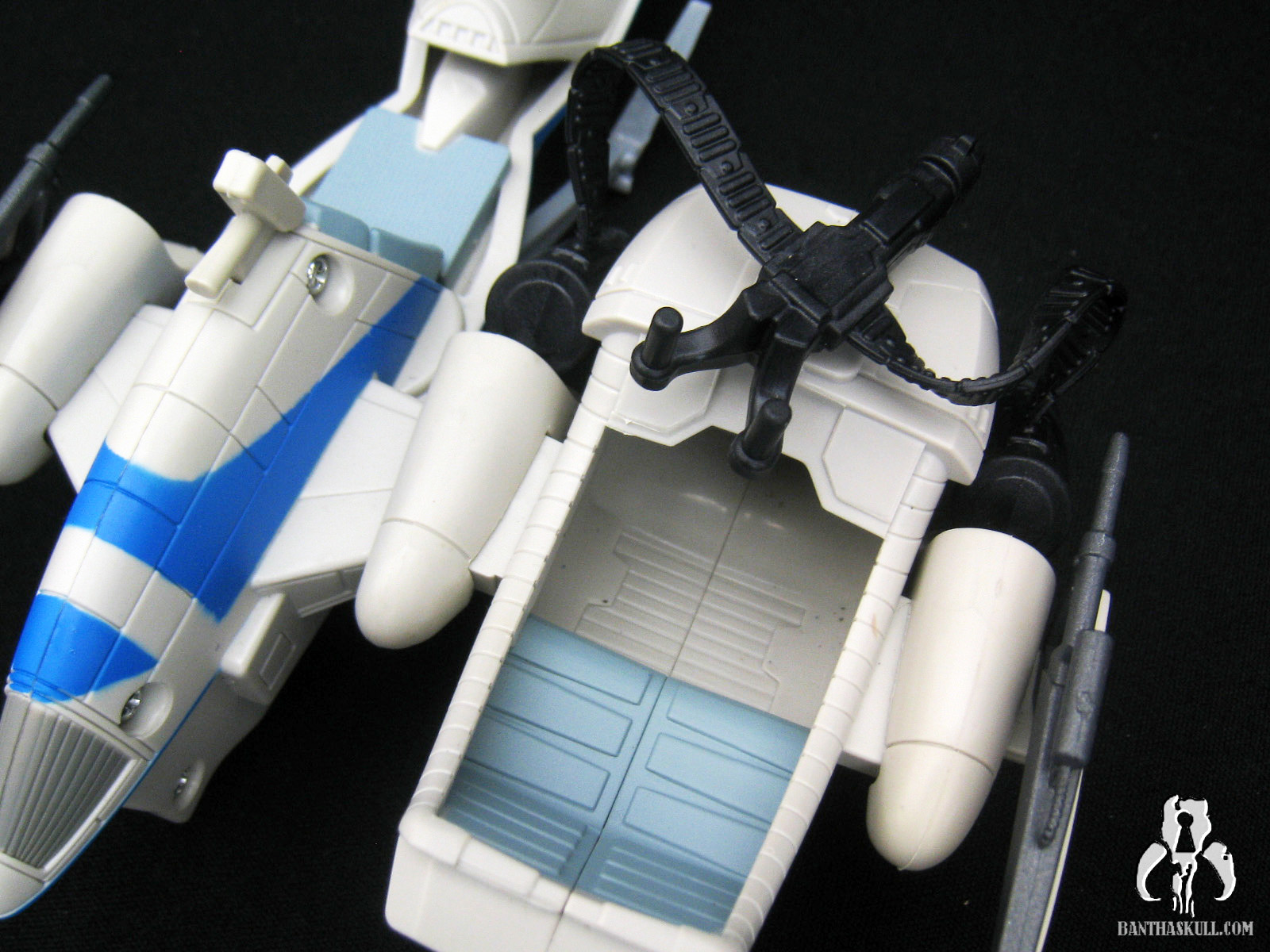REVIEW AND PHOTO GALLERY: Star Wars Shadows Of The Dark Side TCW - BARC ...