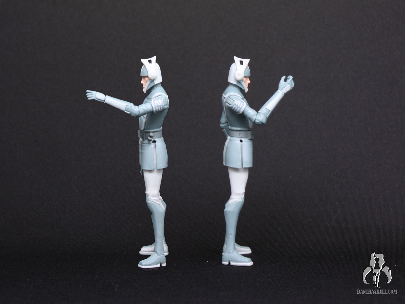 REVIEW AND PHOTO GALLERY: Star Wars Shadows Of The Dark Side TCW ...