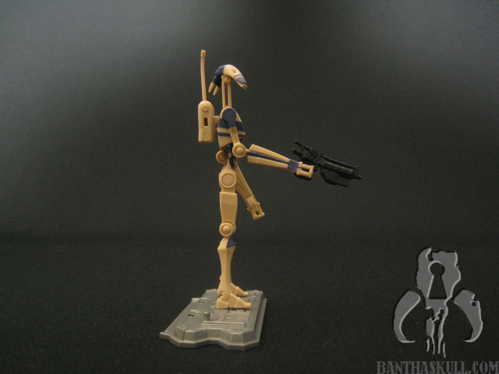REVIEW AND PHOTO GALLERY: Star Wars Shadows Of The Dark Side TCW ...