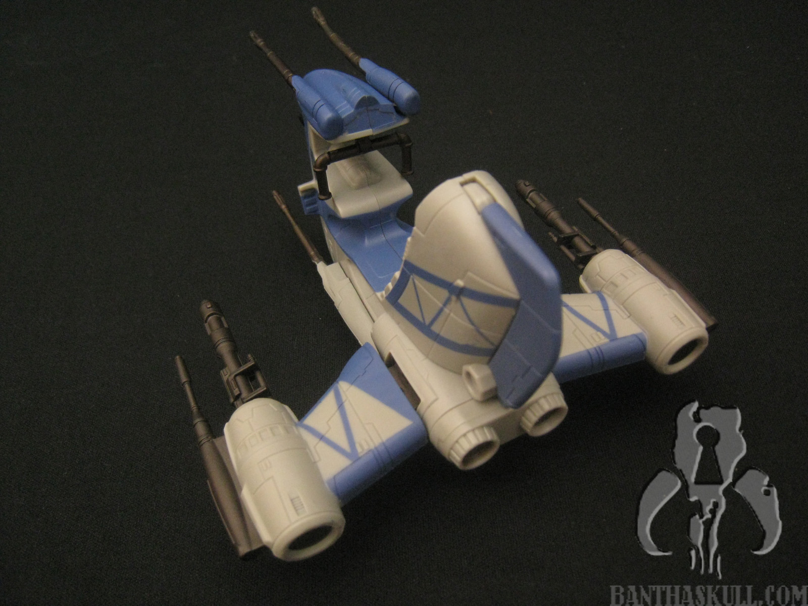 REVIEW AND PHOTO GALLERY: Star Wars Shadows Of The Dark Side TCW ...