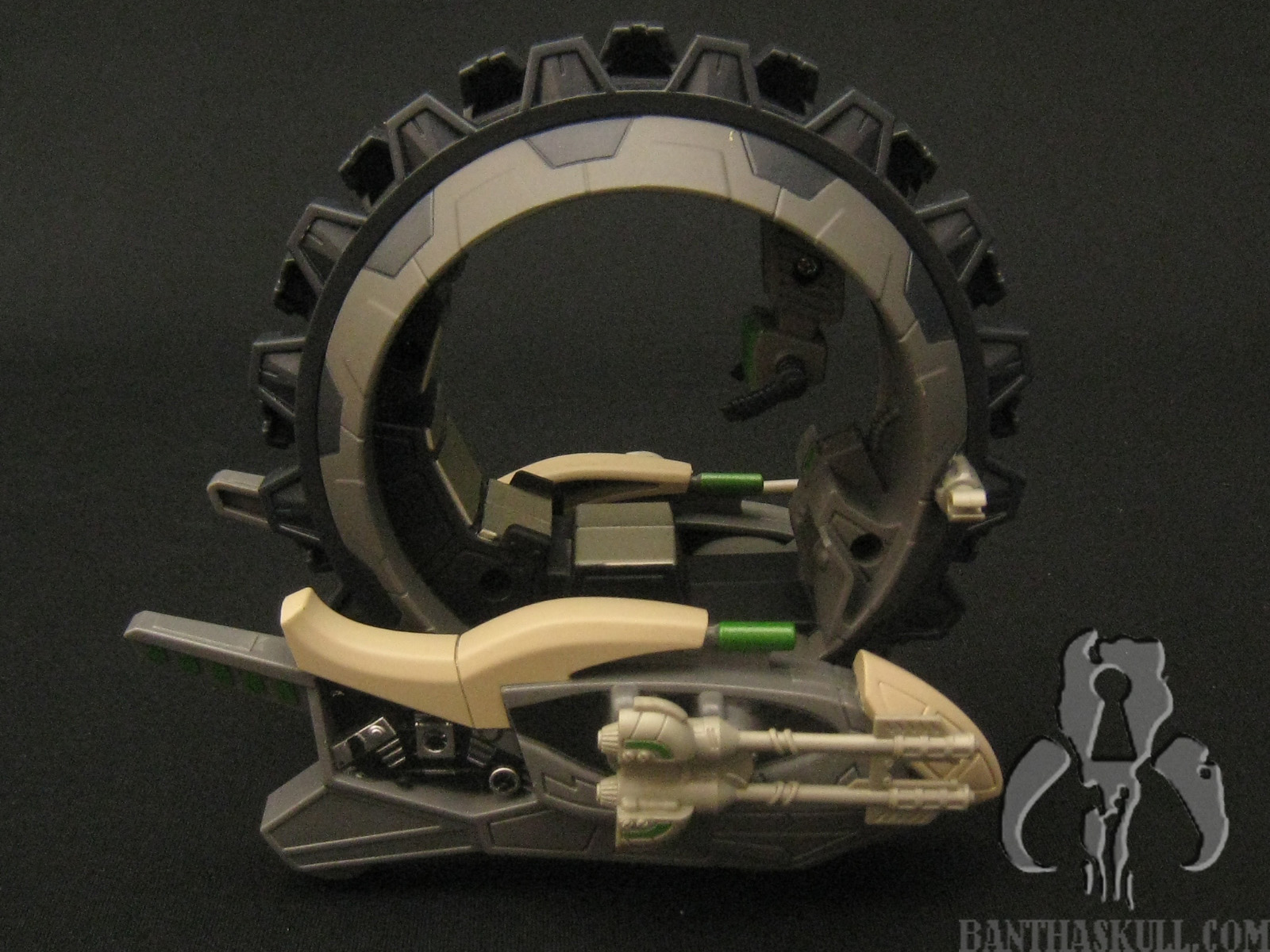 REVIEW AND PHOTO GALLERY: Star Wars Shadows Of The Dark Side TCW ...