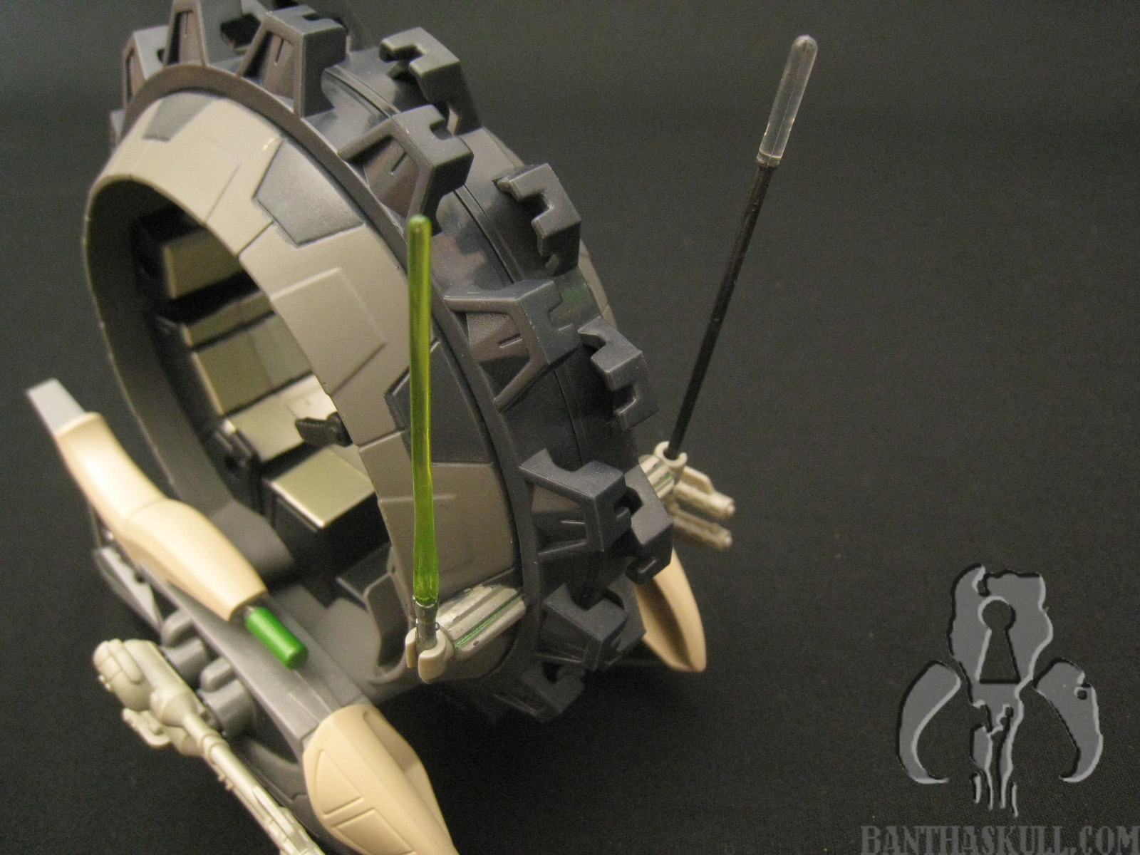 REVIEW AND PHOTO GALLERY: Star Wars Shadows Of The Dark Side TCW ...