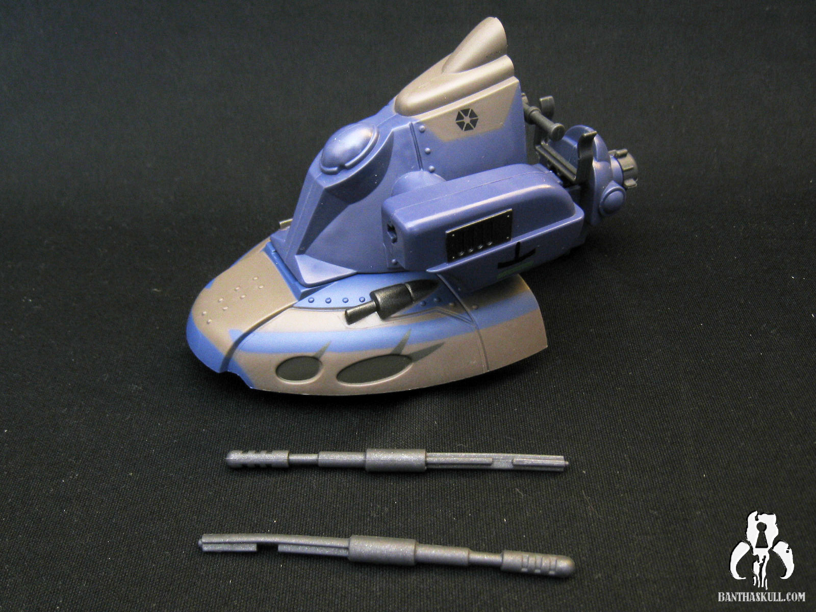 REVIEW AND PHOTO GALLERY: Star Wars Shadows Of The Dark Side TCW ...