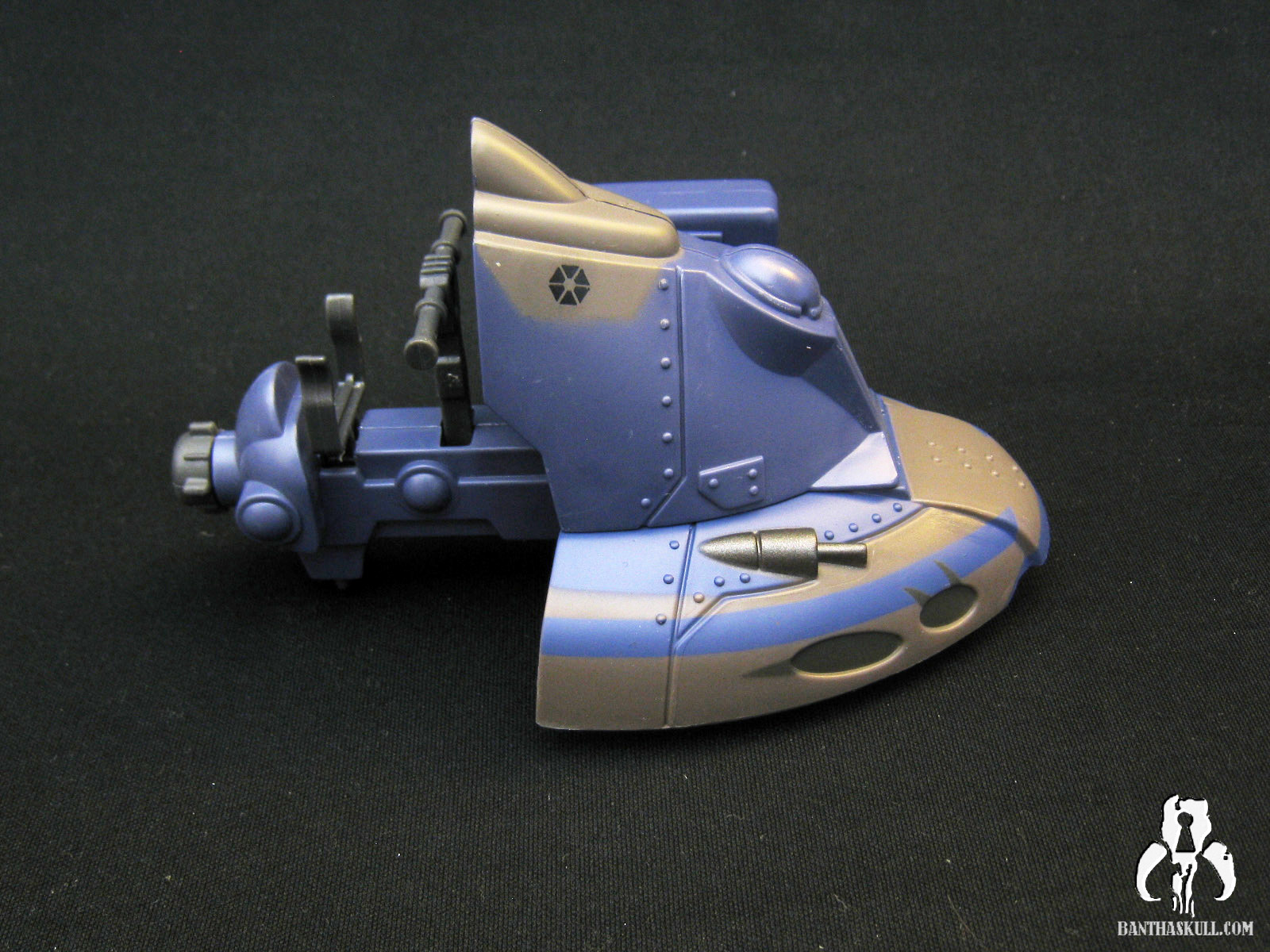 REVIEW AND PHOTO GALLERY: Star Wars Shadows Of The Dark Side TCW ...