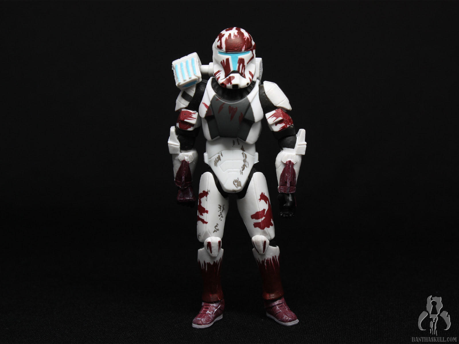 REVIEW AND PHOTO GALLERY: Star Wars Shadows Of The Dark Side SOTDS ...