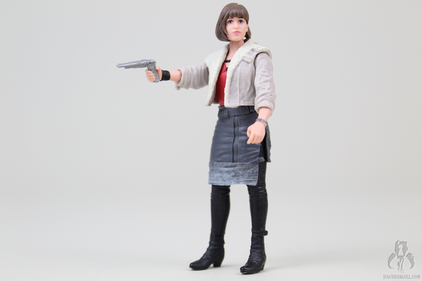 REVIEW AND PHOTO GALLERY: Star Wars Solo: A Star Wars Story SOLO - Qi ...