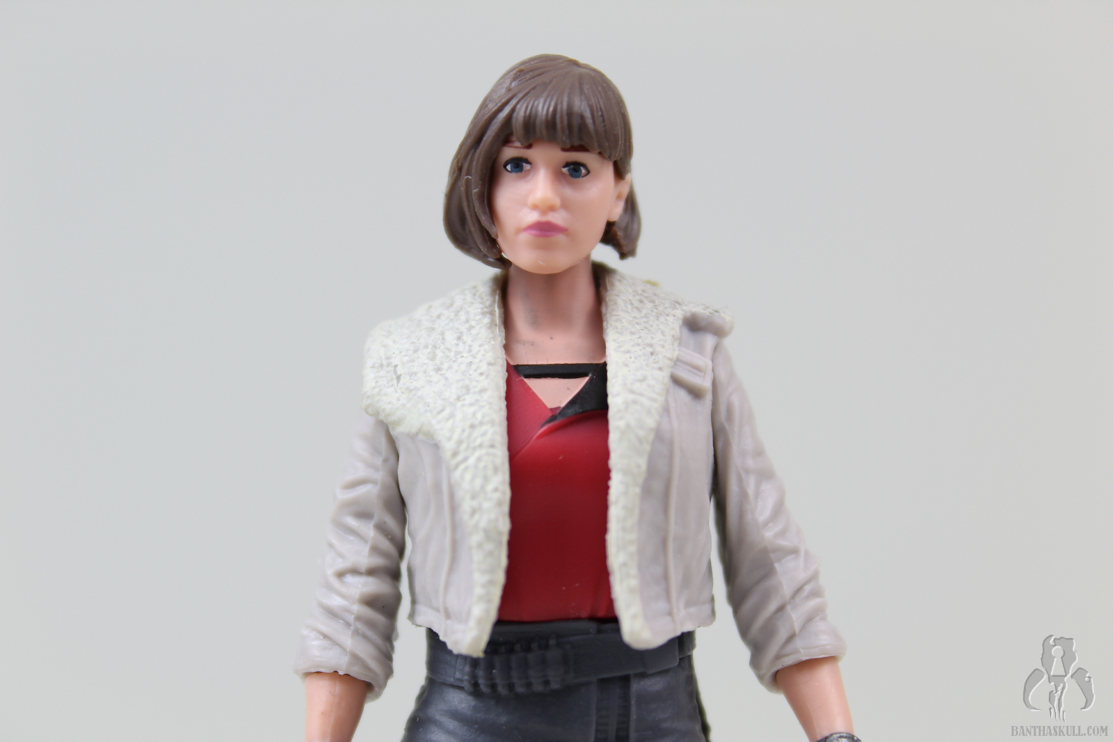 REVIEW AND PHOTO GALLERY: Star Wars Solo: A Star Wars Story SOLO - Qi ...