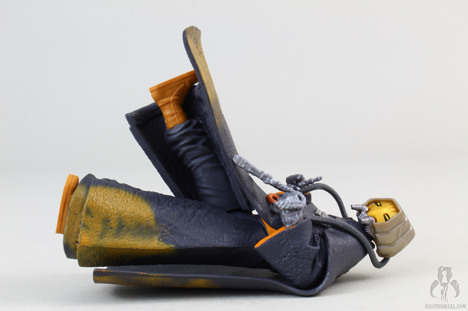 REVIEW AND PHOTO GALLERY: Star Wars Solo: A Star Wars Story SOLO - Quay ...