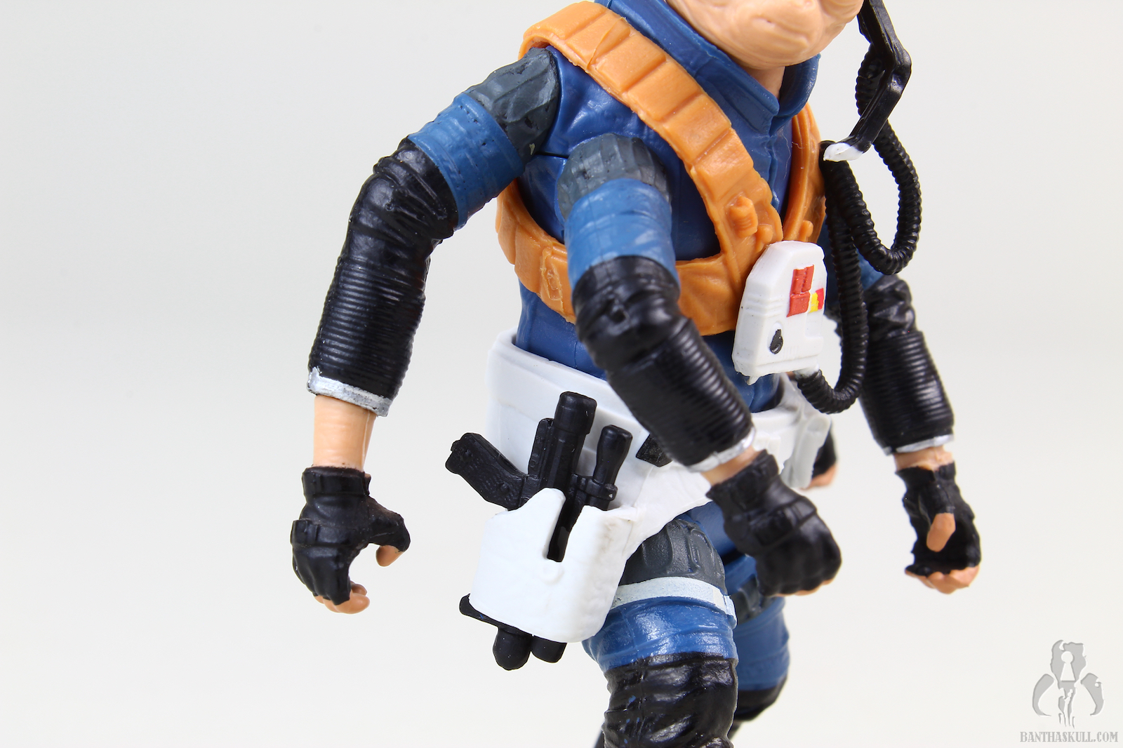 REVIEW AND PHOTO GALLERY: Star Wars Solo: A Star Wars Story SOLO - Rio ...