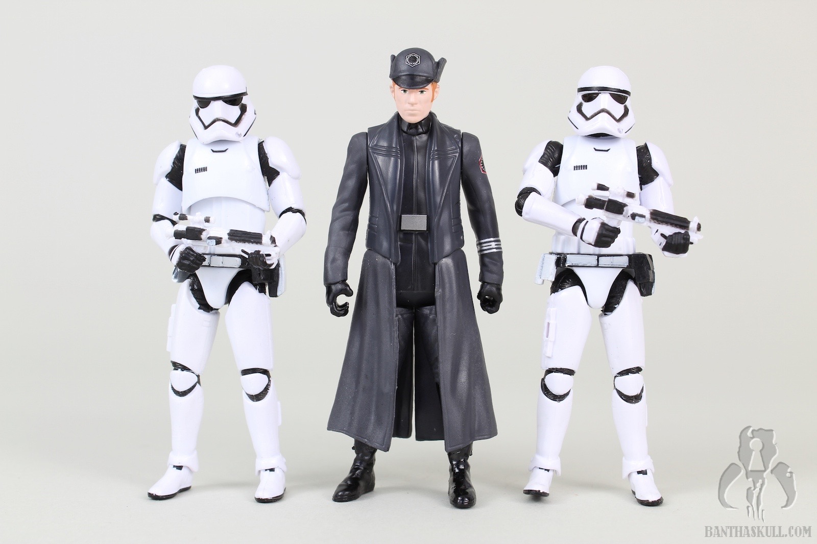 REVIEW AND PHOTO GALLERY: Star Wars The Force Awakens TFA - General Hux ...