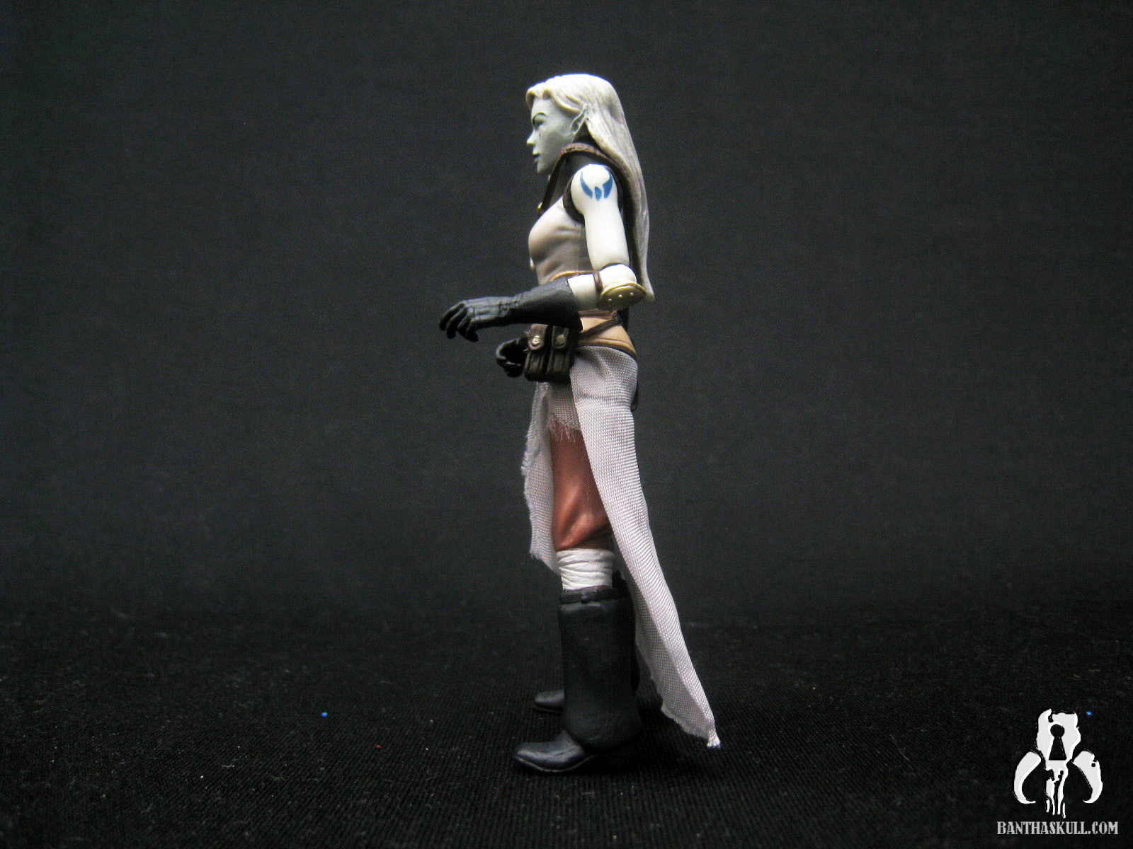 REVIEW AND PHOTO GALLERY: Star Wars The Legacy Collection (Red) VC ...