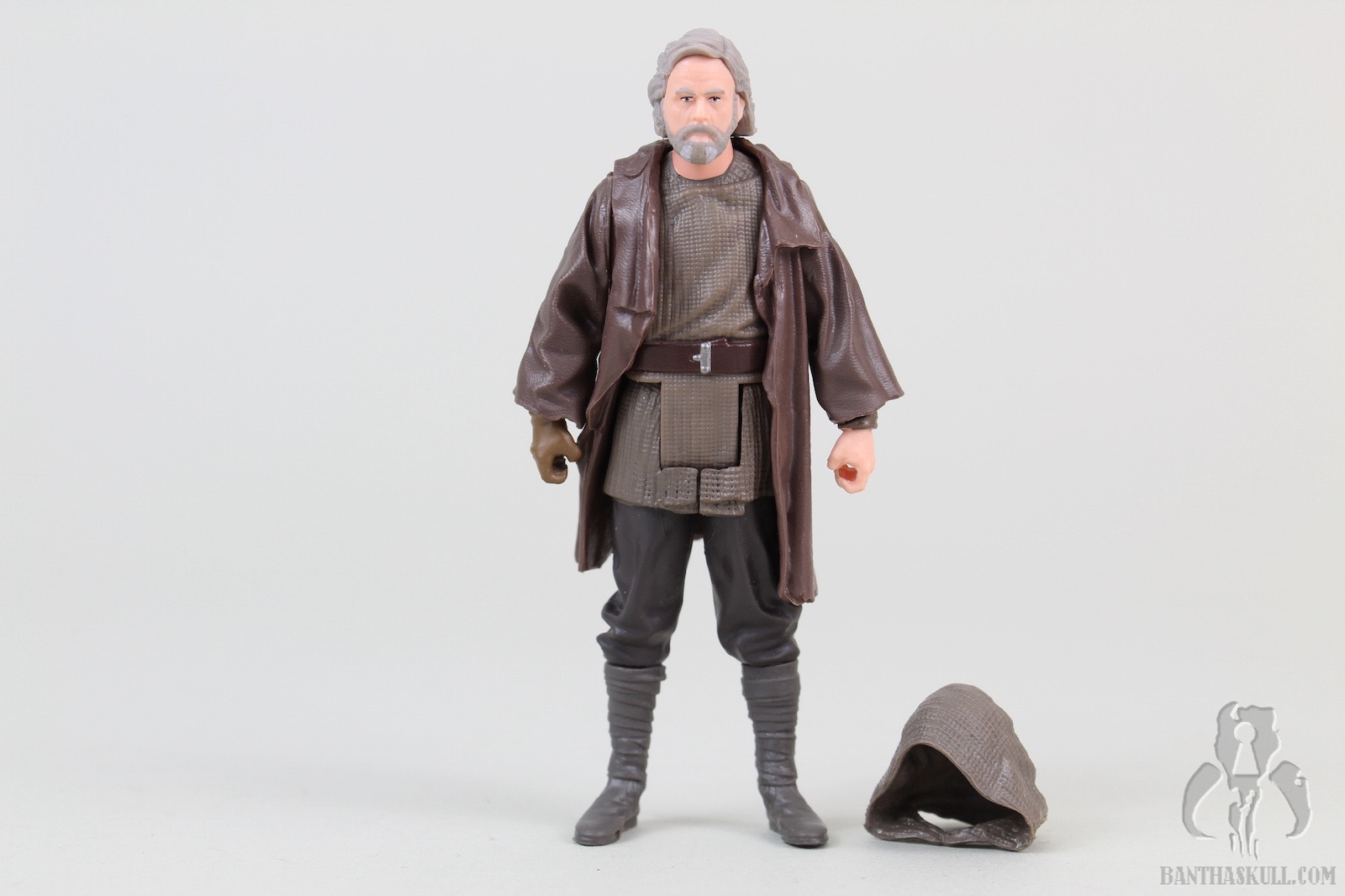 REVIEW AND PHOTO GALLERY: Star Wars The Last Jedi TLJ - Luke Skywalker ...
