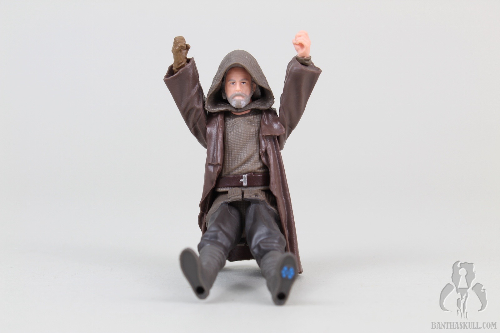 REVIEW AND PHOTO GALLERY: Star Wars The Last Jedi TLJ - Luke Skywalker ...