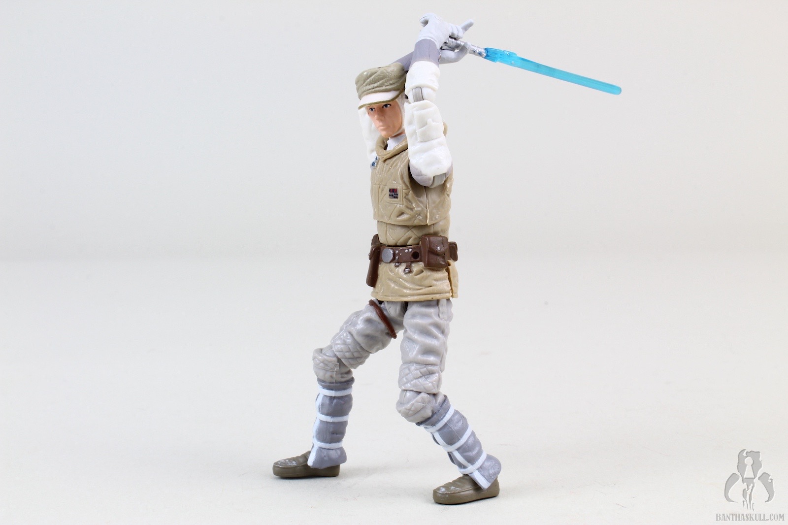 REVIEW AND PHOTO GALLERY: Star Wars Vintage Collection VC95 - Luke ...
