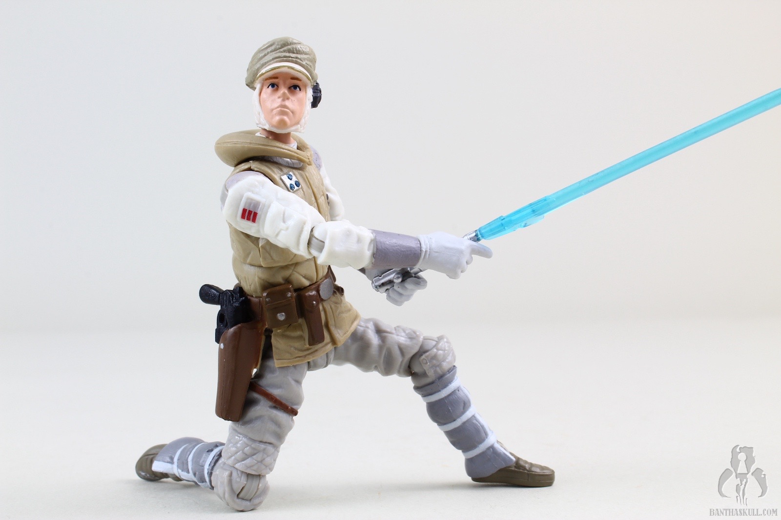 REVIEW AND PHOTO GALLERY: Star Wars Vintage Collection VC95 - Luke ...