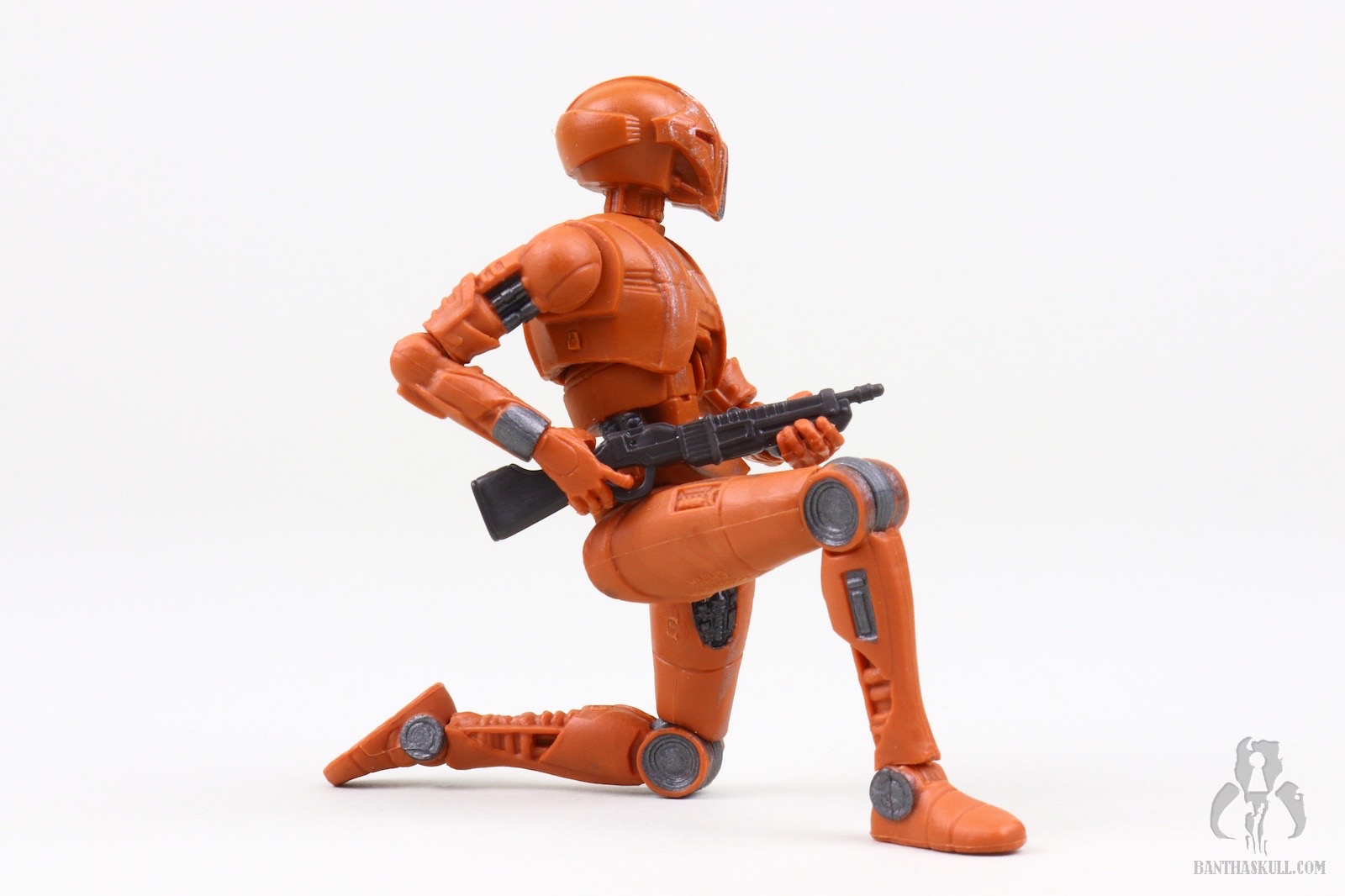 REVIEW AND PHOTO GALLERY: Star Wars Vintage Collection VC - HK-47 & Jedi Knight Revan 2023