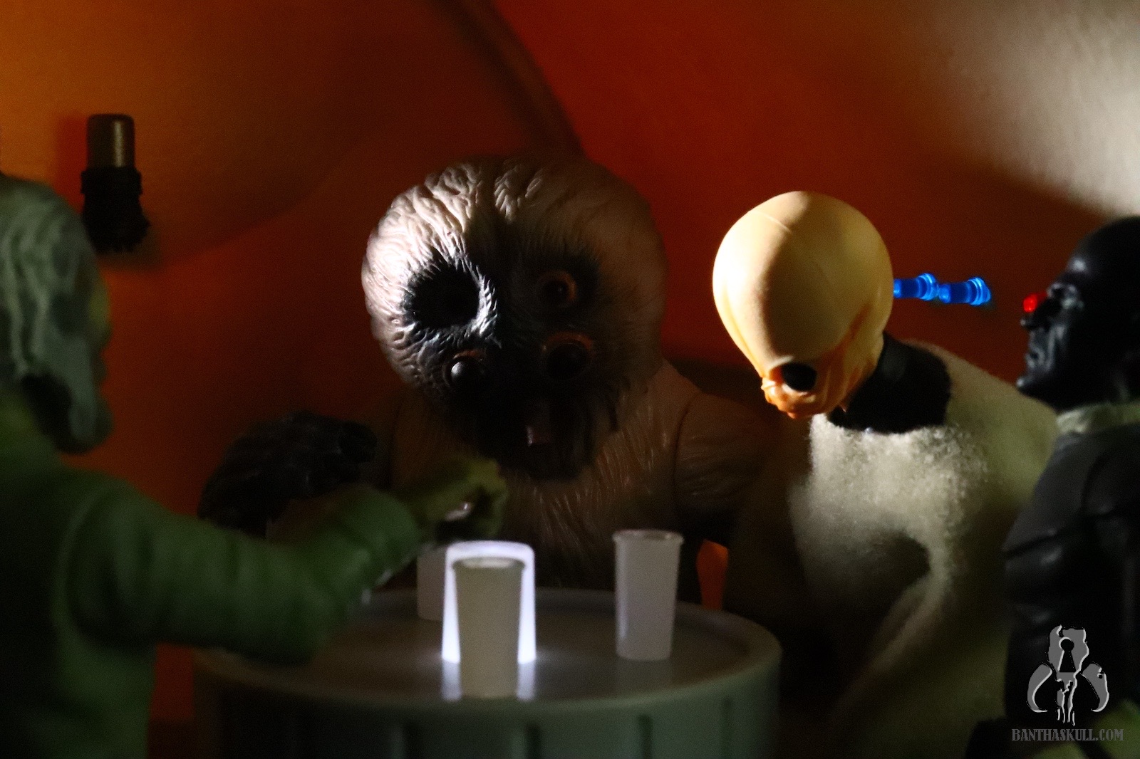 SCENE IT: Star Wars Action figure checklist for the The Cantina scene