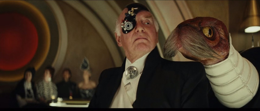 TLJ Extra Feature: The Costumes And Creatures Of Canto Bight